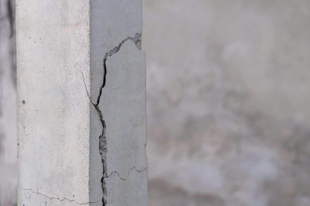 Was sind die Ursachen für Risse im Mauerwerk?